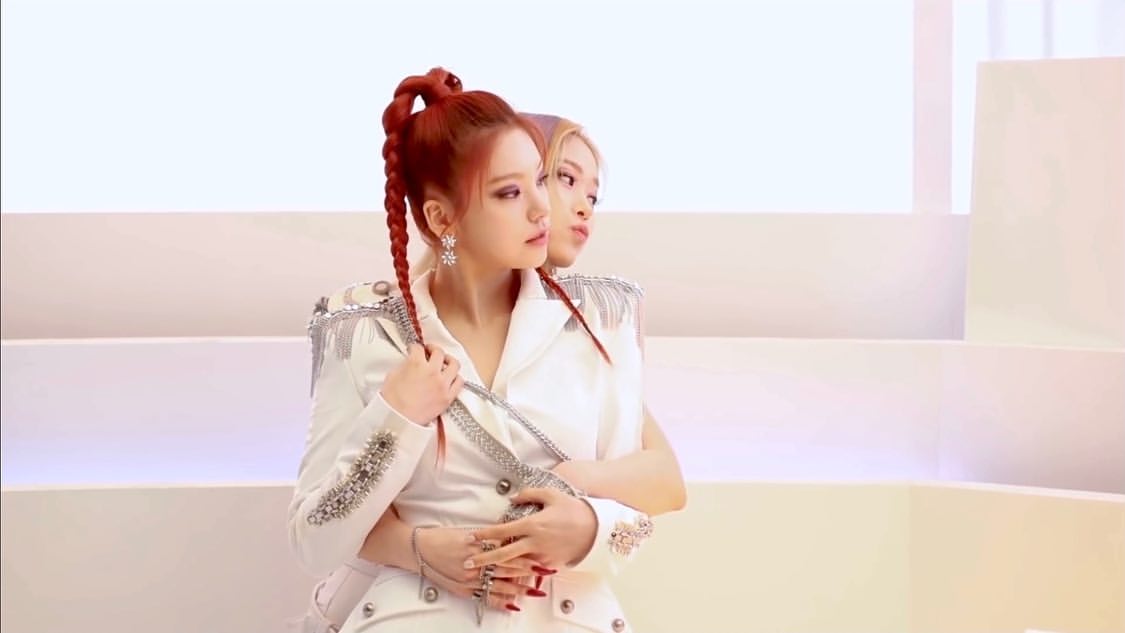 7ECC9FC1-F46F-4E46-936D-8010BD78372B - NO KPOP NO LIFE