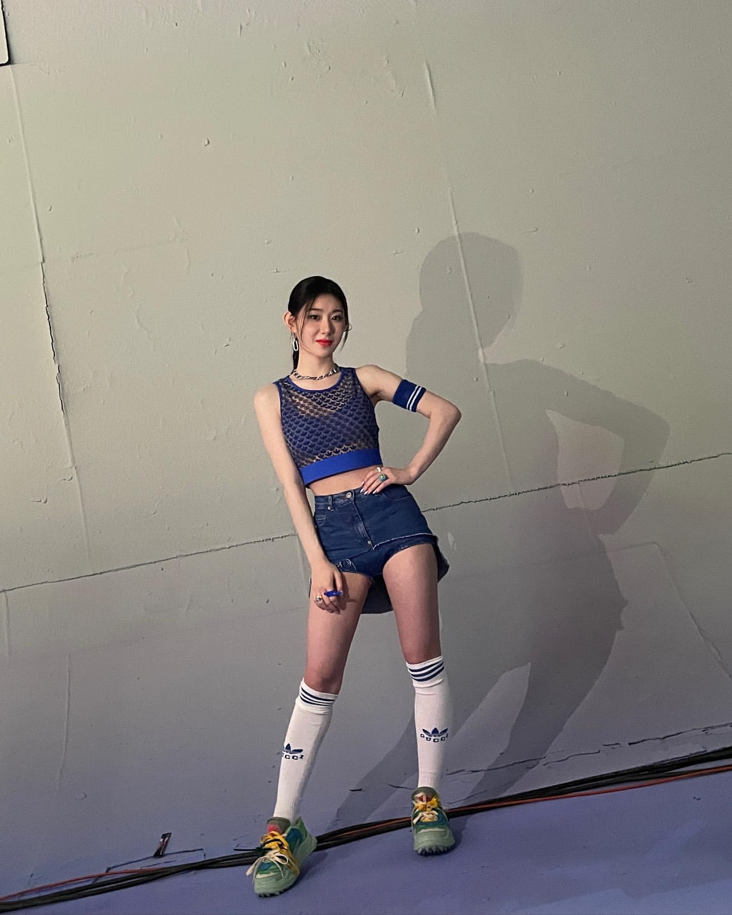 【ITZY】「SNEAKERS」MV・TV衣装まとめ【7/15〜随時更新】 - NO KPOP NO LIFE